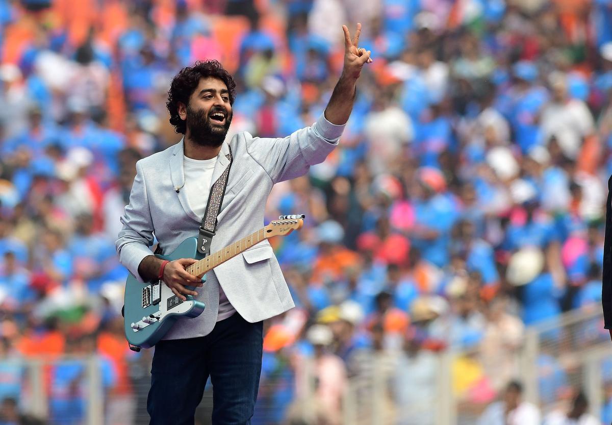 Arijit Singh net worth (2025), has over 11.8 million followers on Instagram