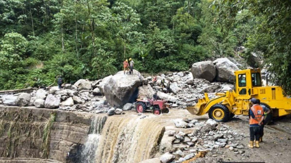 Tragedy in Sikkim: Landslide Claims Lives of 3 Armymen, Rescue ...